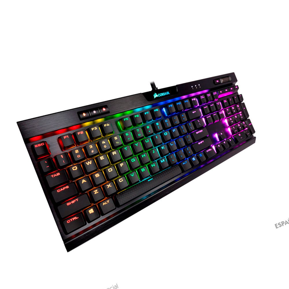 Teclado Corsair K70 Rgb Mecánico Multimedia Usb Retroiluminado.